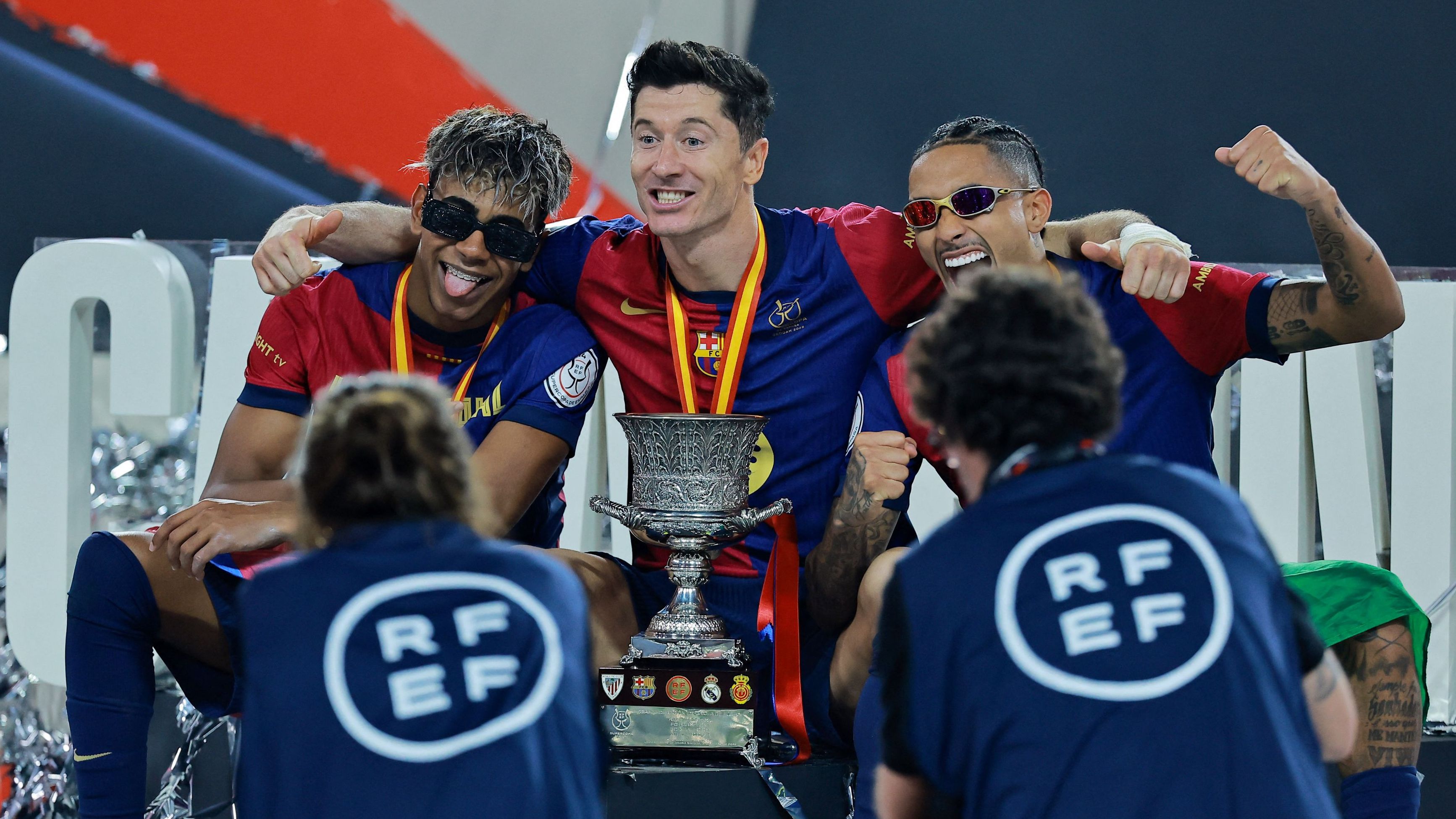 Lewandowski, Raphinha y Lamine Yamal, un tridente para soñar