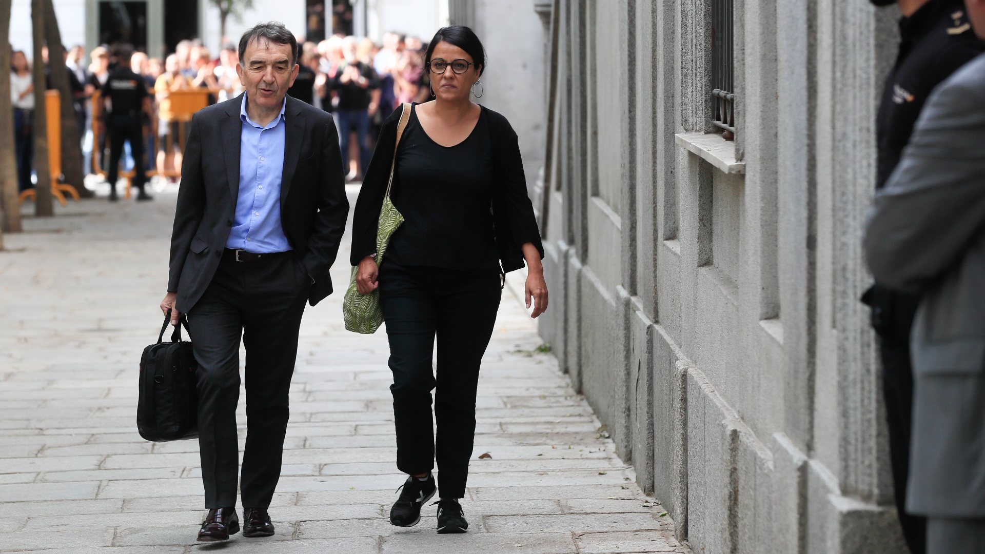 Llarena deja a Anna Gabriel a un paso de juicio por el 'procés'