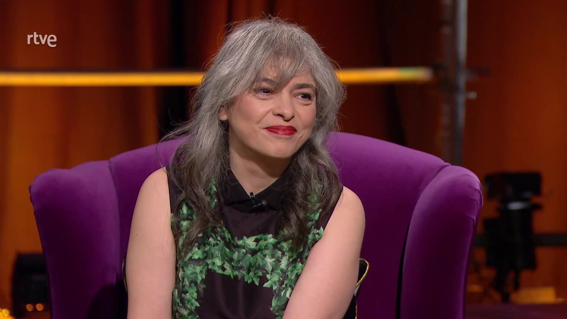 Mariana Enriquez reedita su novela Cómo desaparecer completamente