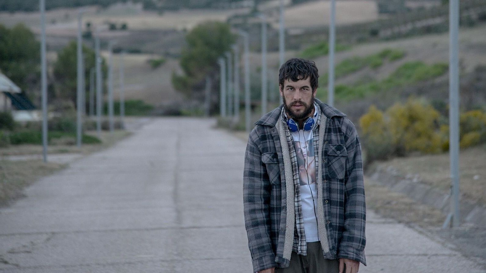 Rodrigo Cortés estrena 'Escape', con Mario Casas y Anna Castillo