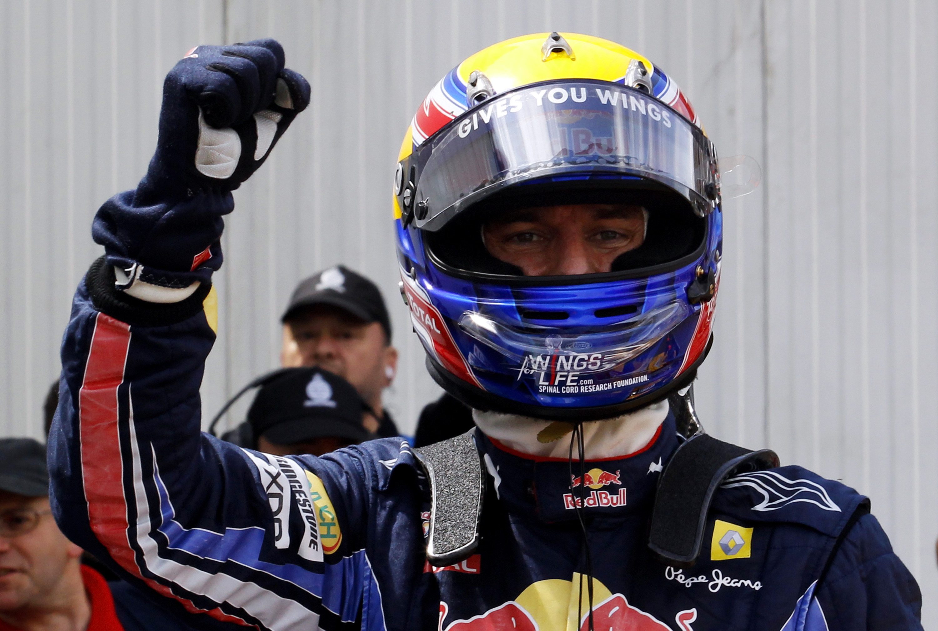 Mark Webber renueva por un año con Red Bull