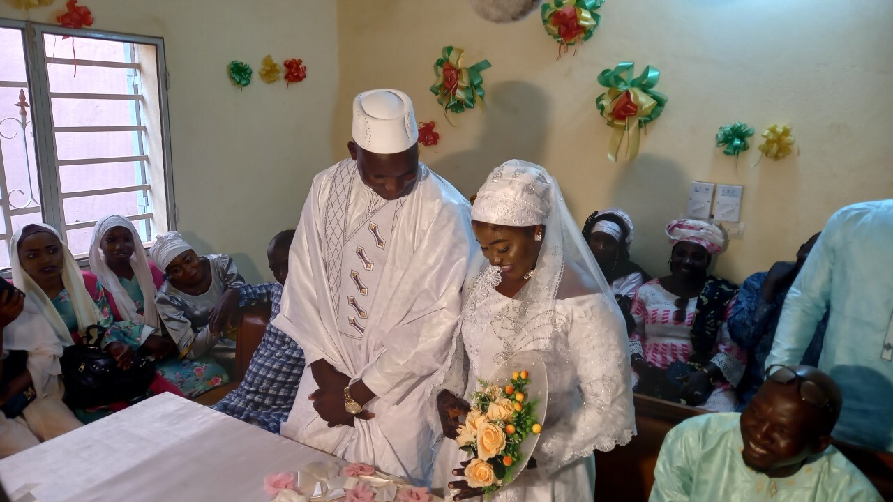 Te casas con quien yo diga