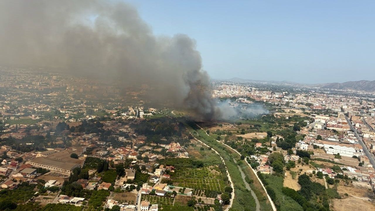 Estabilizado el incendio junto al río Segura en Murcia