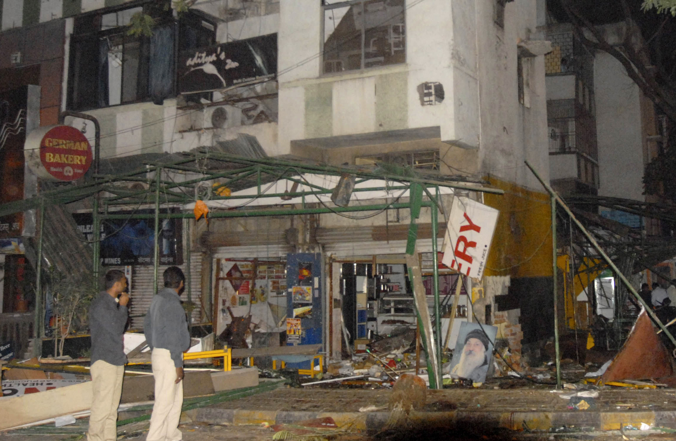 Al menos nueve muertos al explotar una bomba l RTVE.es