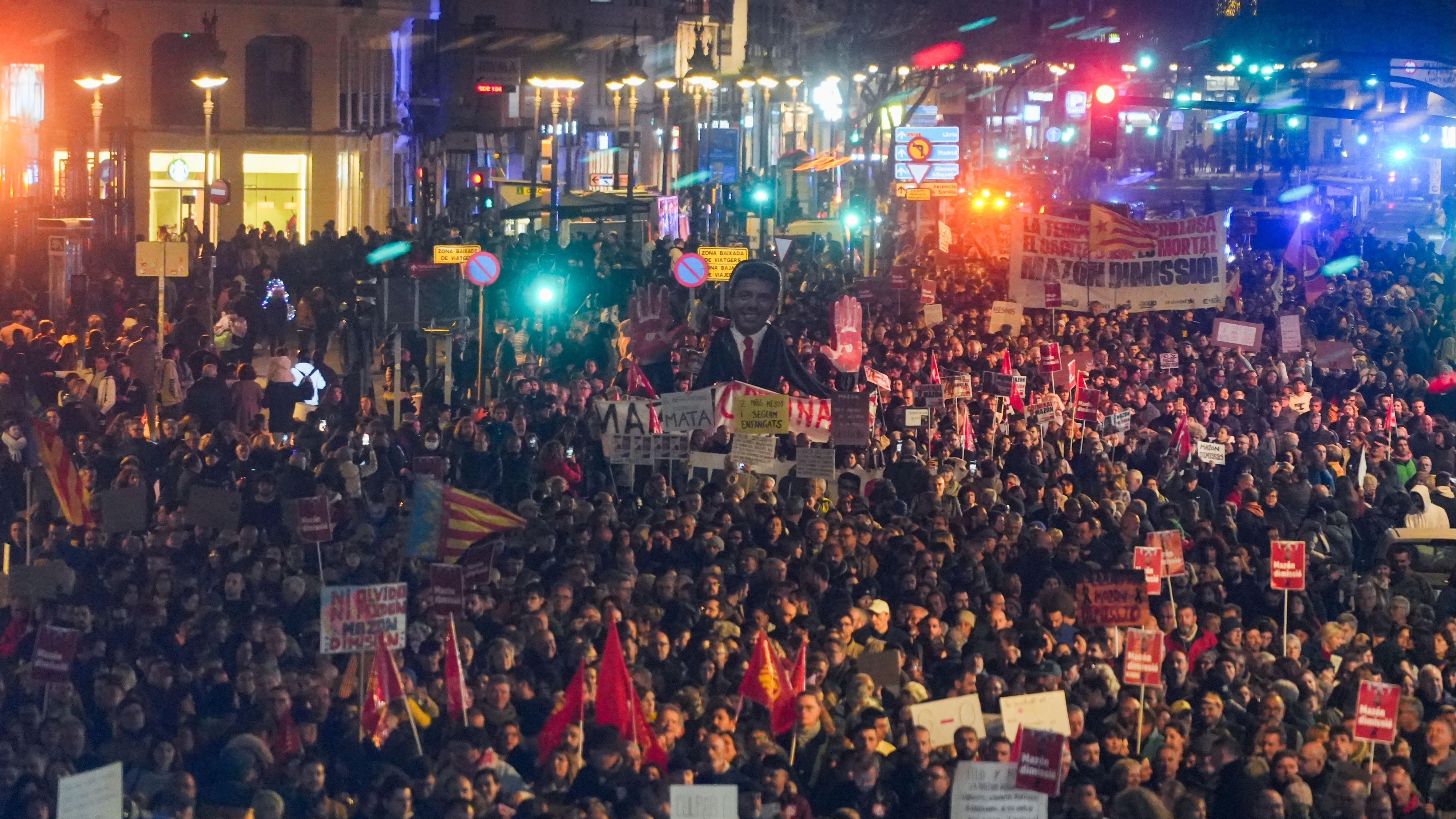 Tercera manifestación en Valencia para pedir la dimisión de Mazón