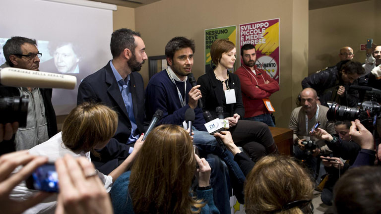 Monti convoca reuniones individuales a Bersani, Berlusconi y Grillo