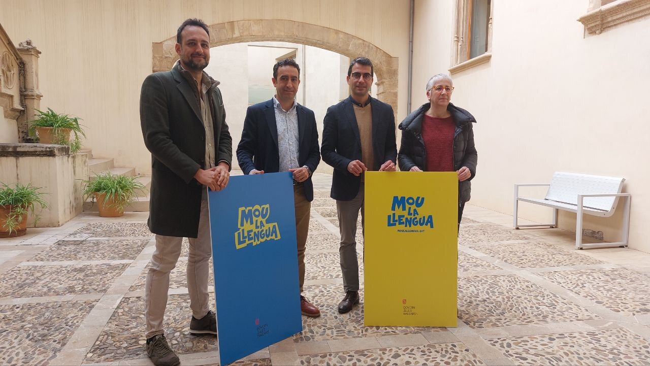 'Mou la llengua', per estimular l'ús del català
