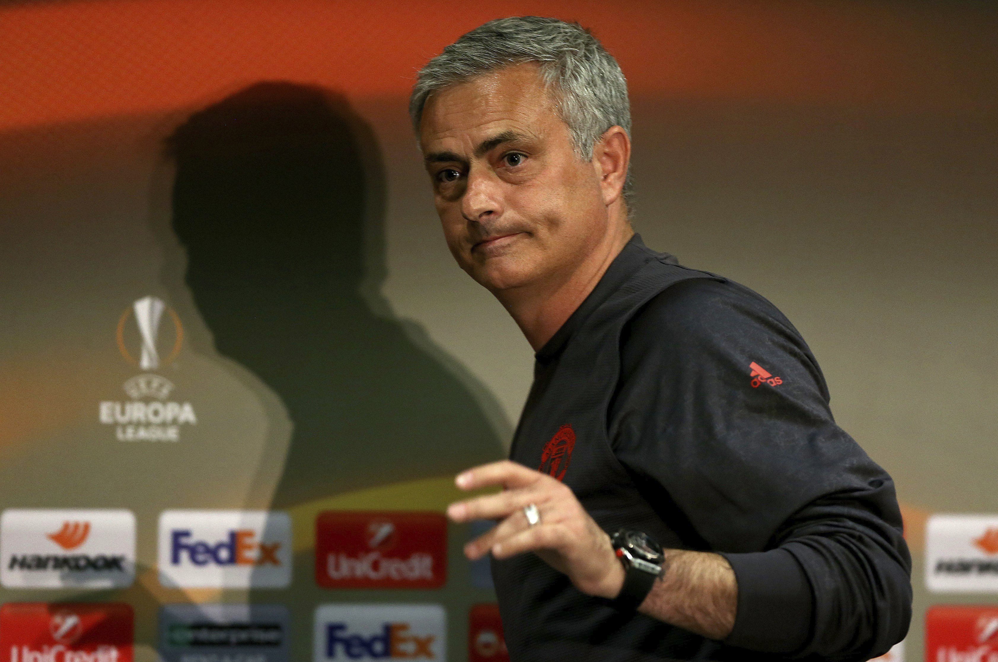 Mourinho: "Es importante para el club pelear por el único trofeo que no ...