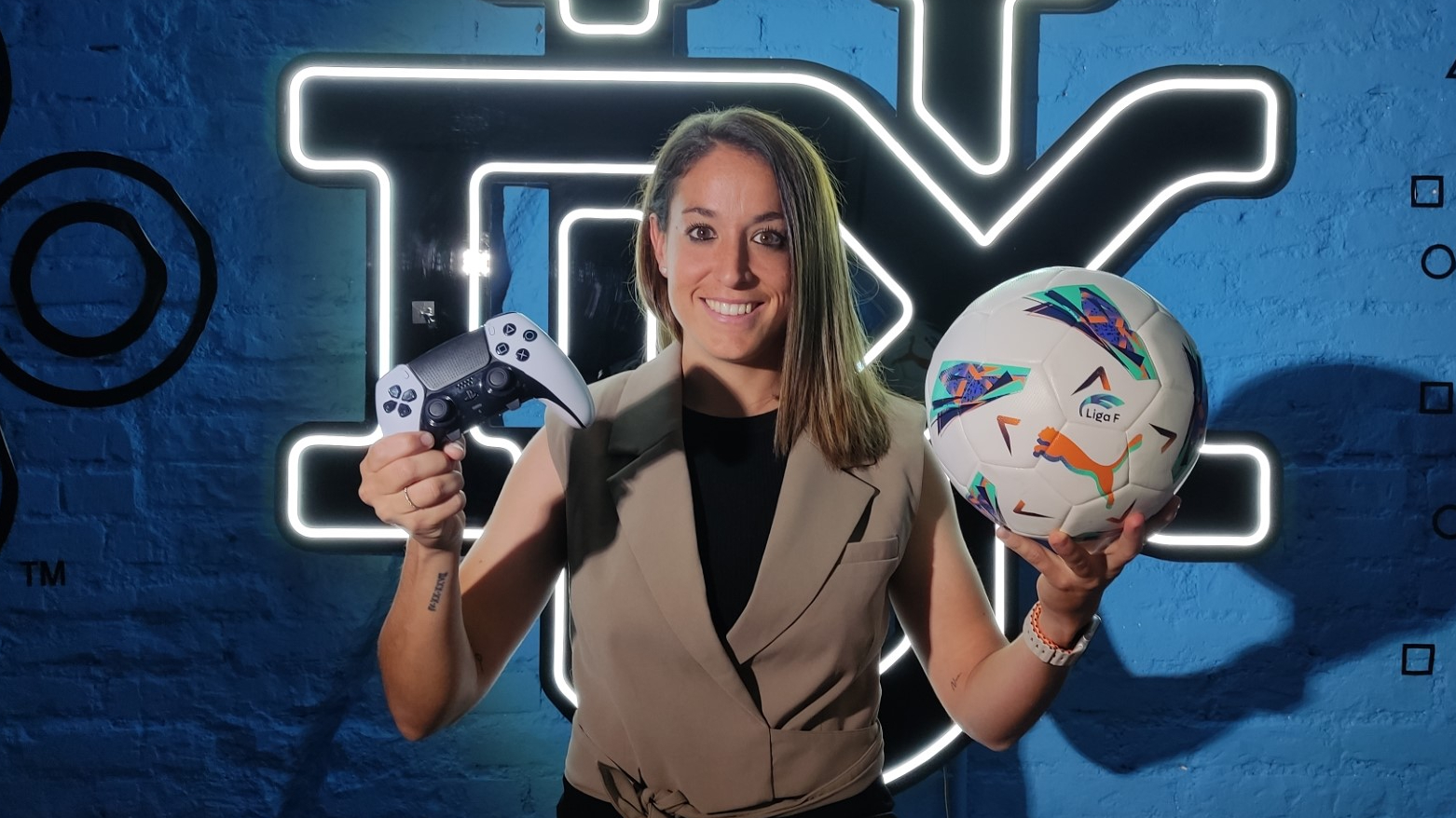 Olga García toma el mando: compaginará el fútbol con los esports