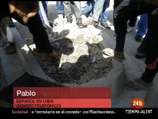 Pablo, español en Libia: "El Ejército viene de fuera a cargarse a la gente"