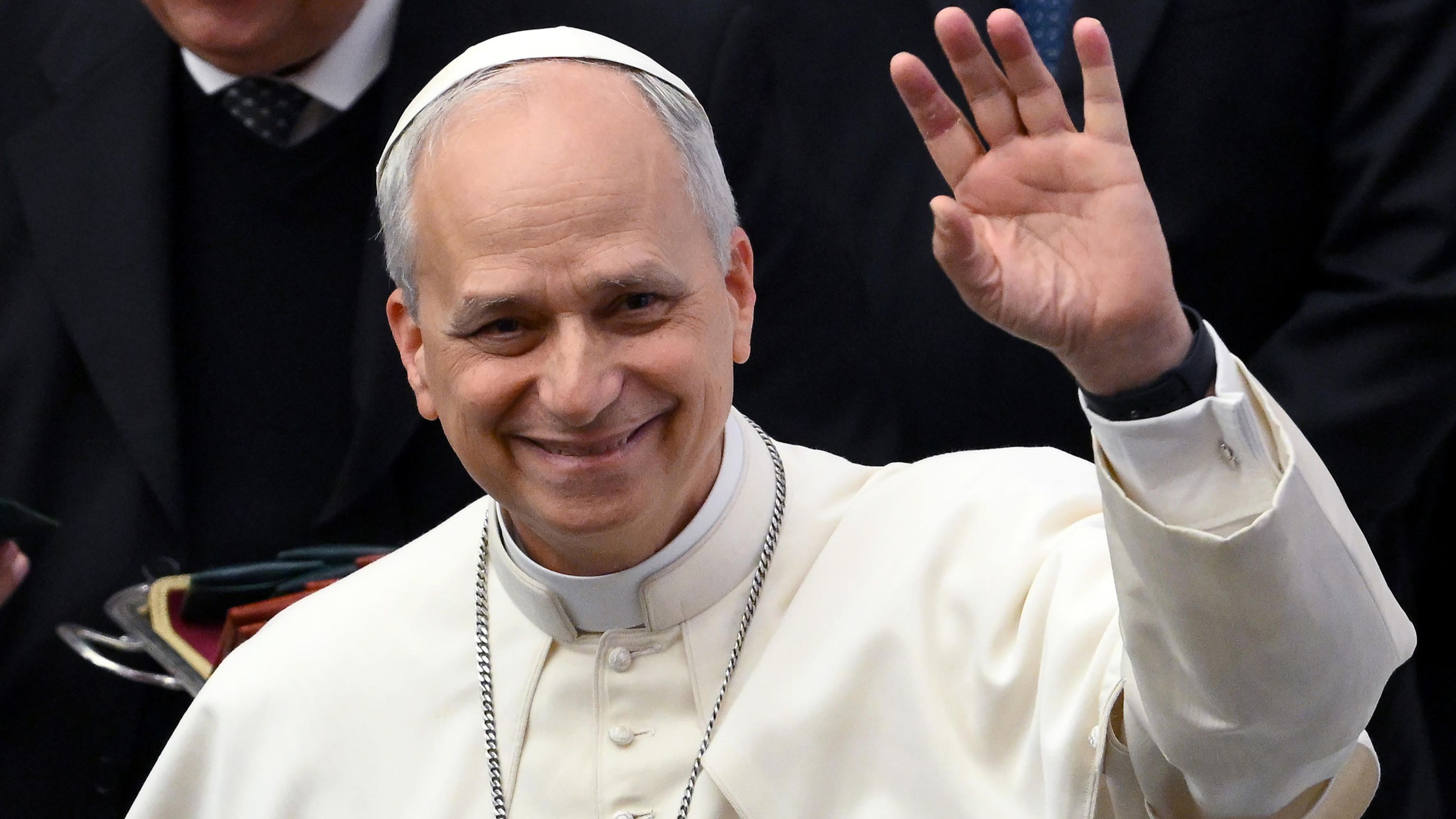 El papa a los medios: "Desarmemos las palabras para desarmar la Tierra"