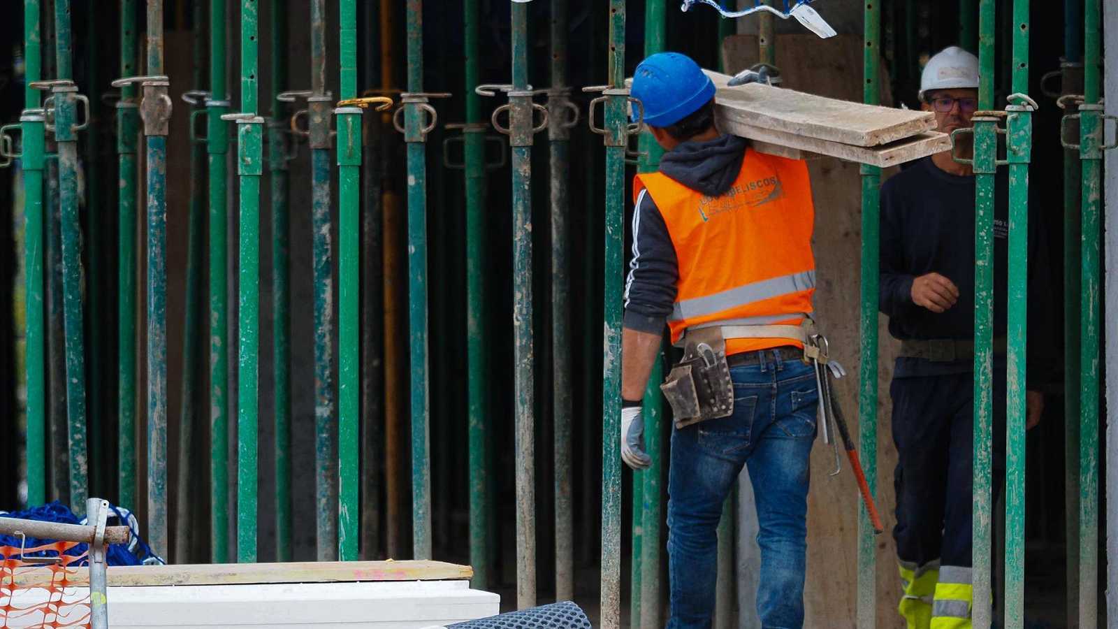 Frenazo Del Pib En El Tercer Trimestre Que Avanza Un 0 2