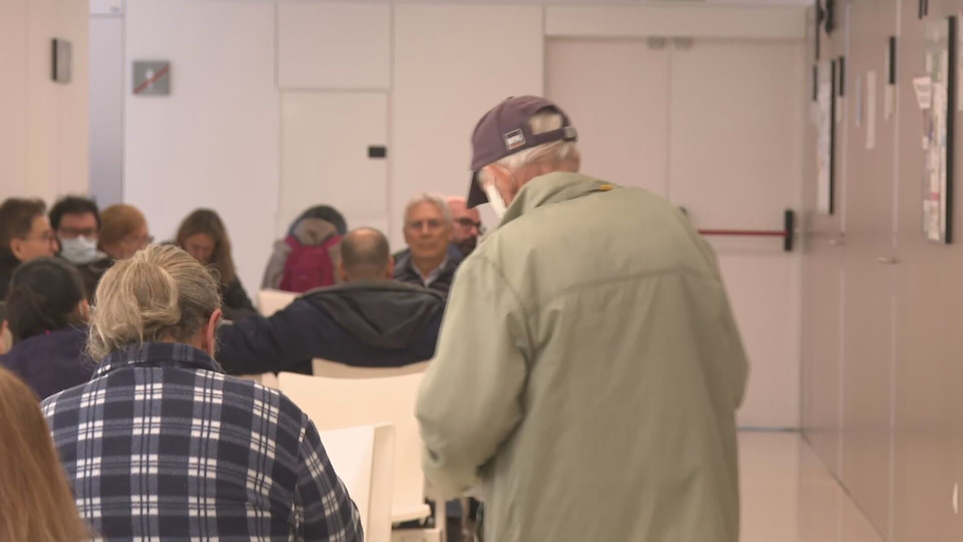 La grip continua a l'alça mentre la covid es manté estable