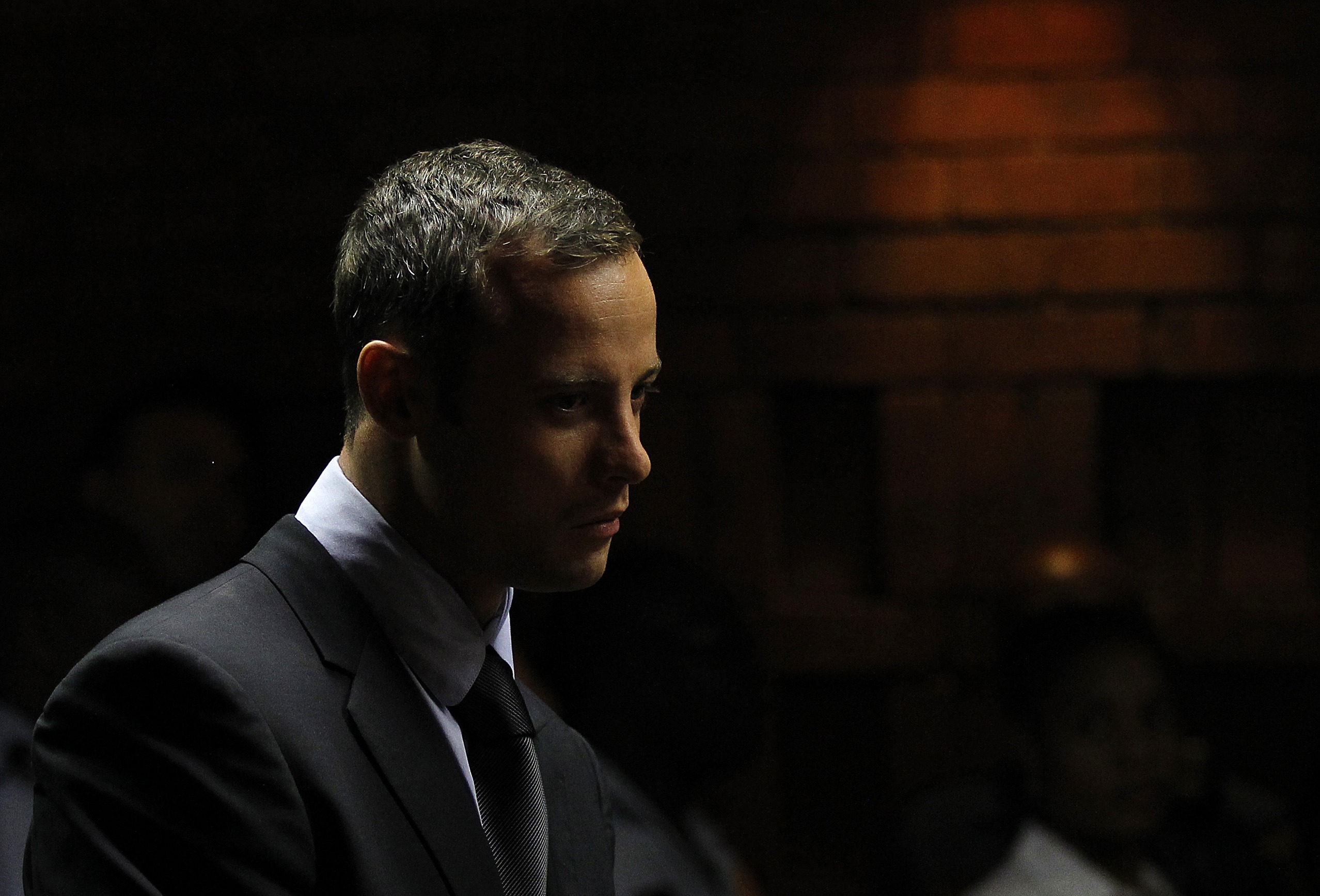 Caso Pistorius: Pistorius rompe su silencio y honra a su novia un año ...