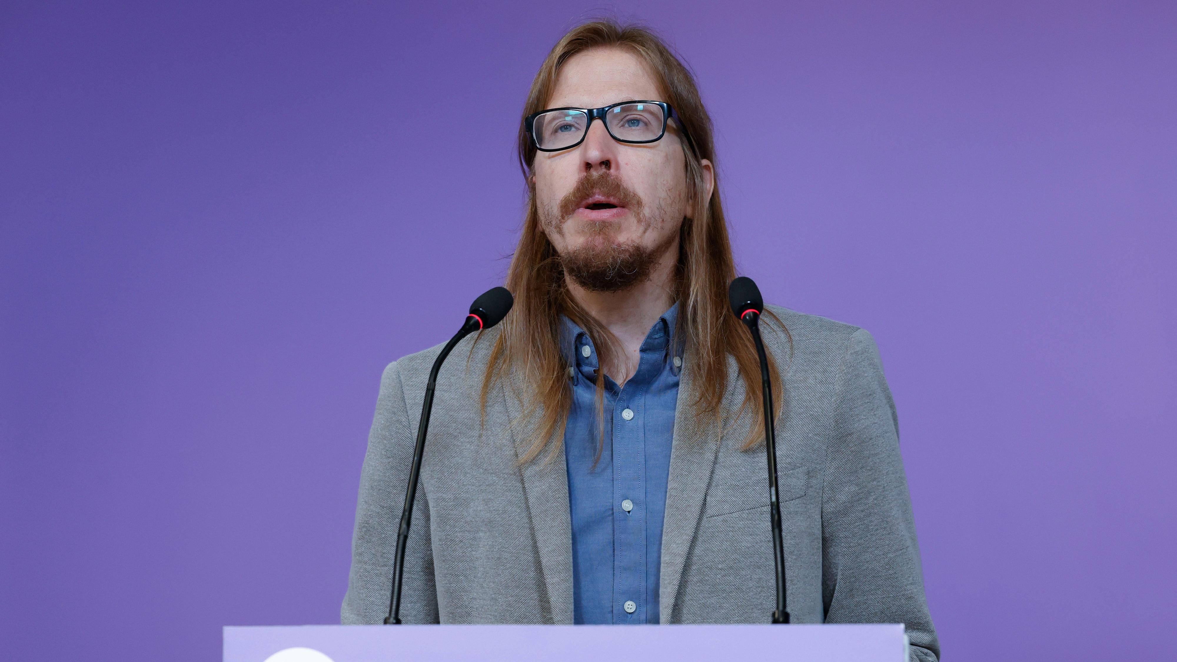 Podemos exige a Sánchez explicaciones sobre los pagos en efectivo del PSOE a Ábalos