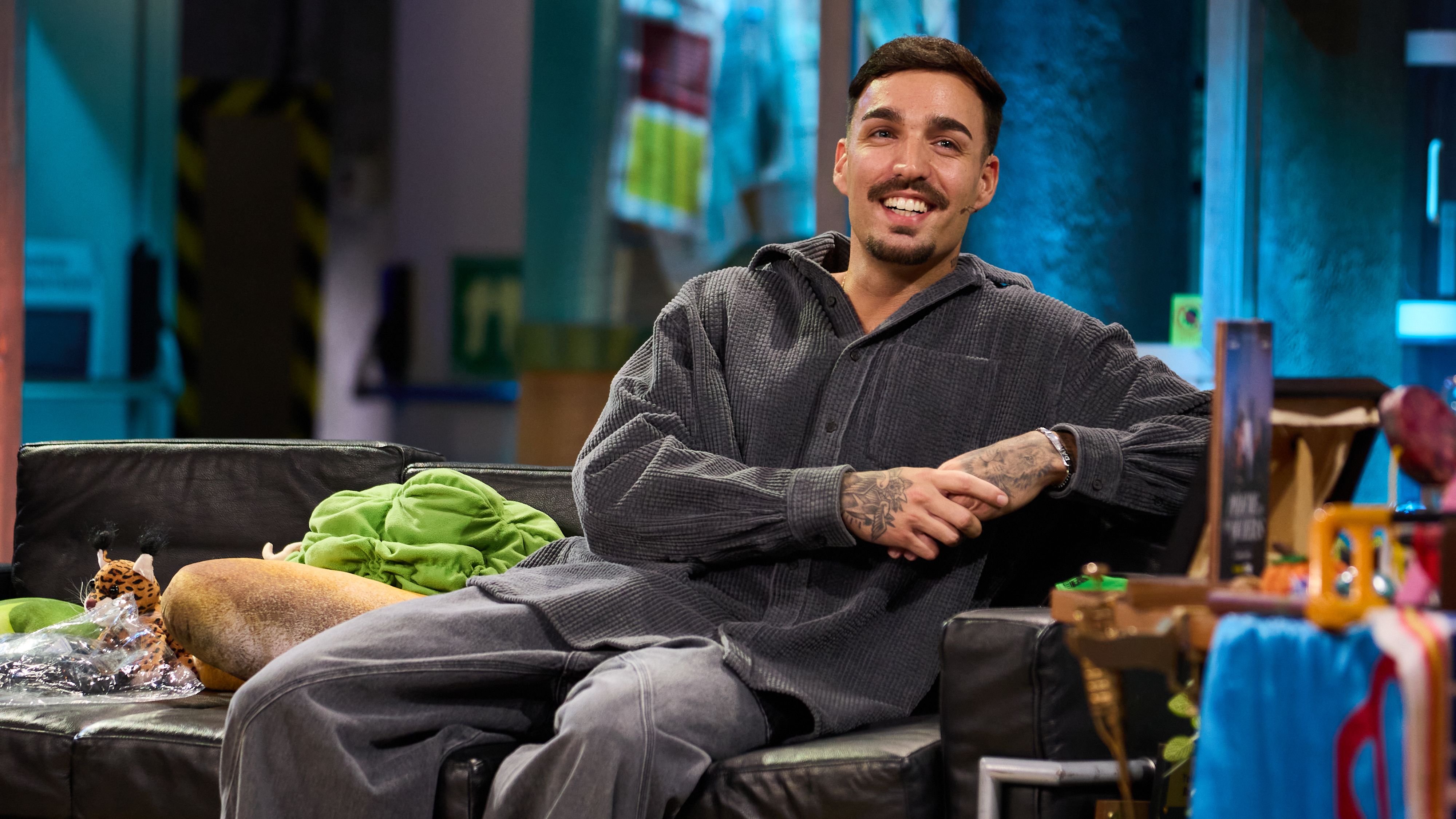 La Revuelta | Rels B anuncia su boda con Nicole Betancur 04/12/24