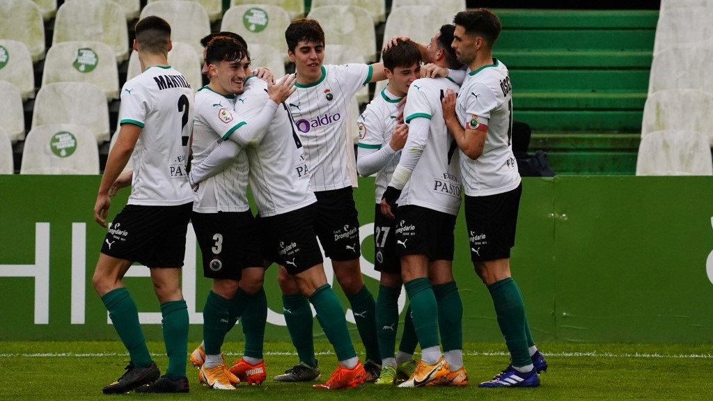 El Racing consolida su progresión