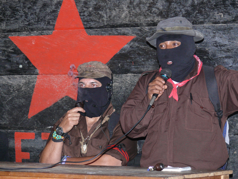 Reaparece el subcomandante Marcos