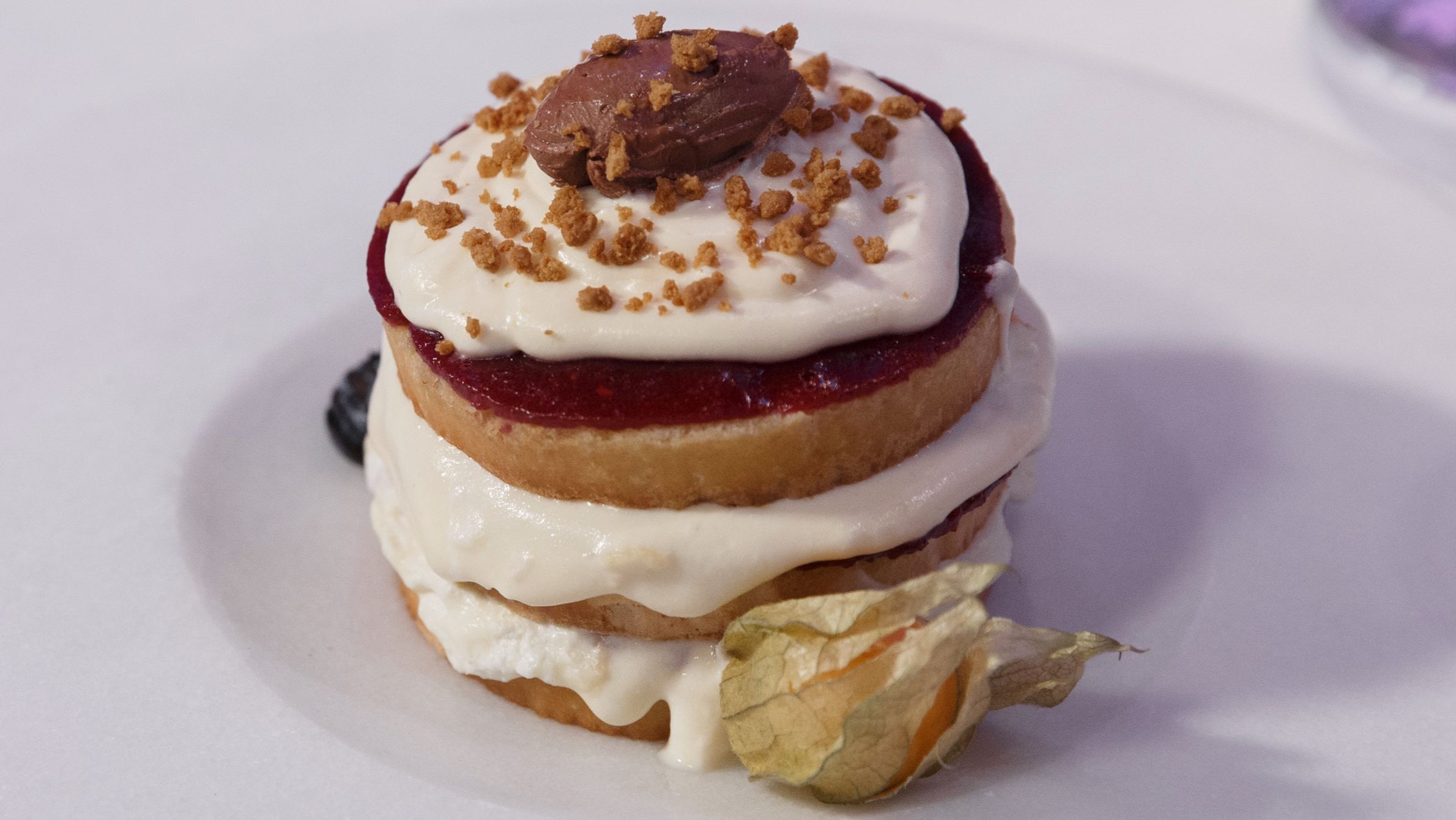 MasterChef 13: receta de bizcocho con frutos rojos de Ismael