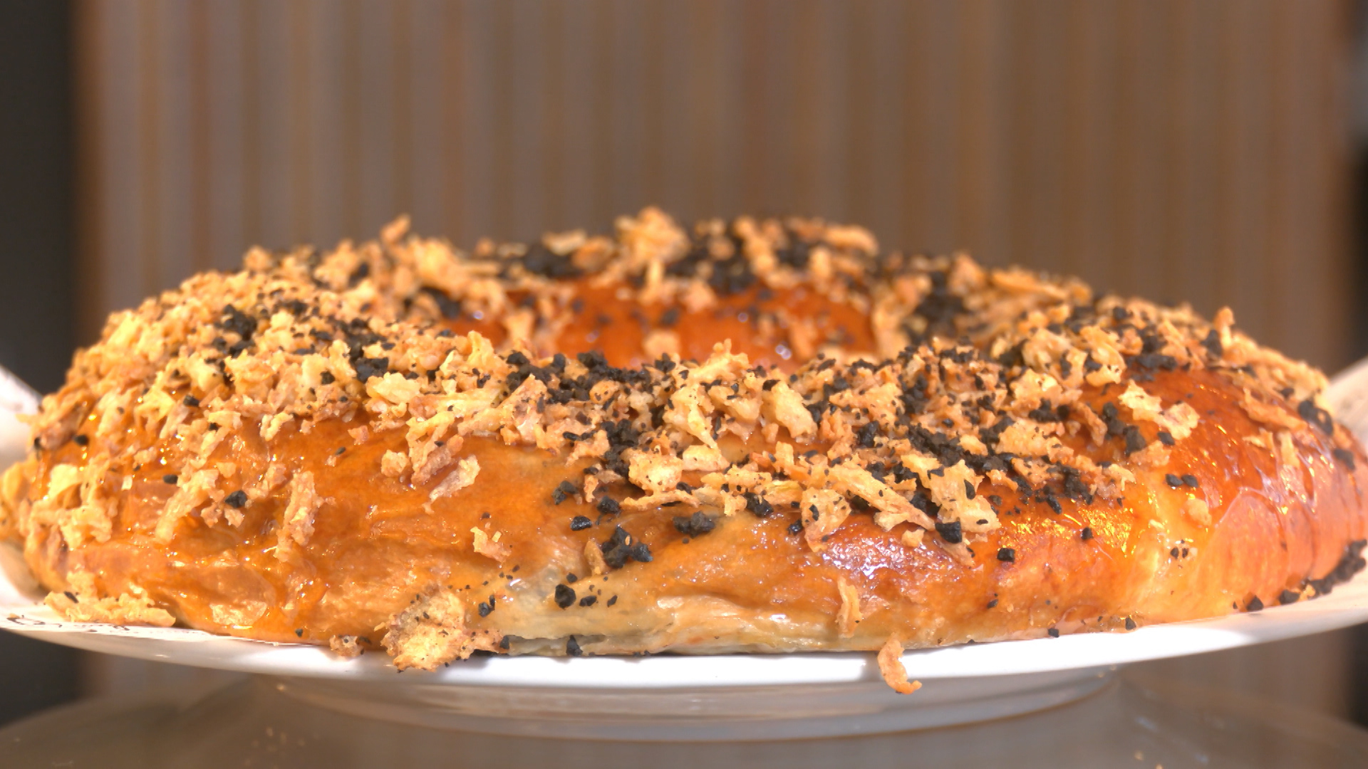 Paso a paso para elaborar tu roscón de Reyes de morcilla