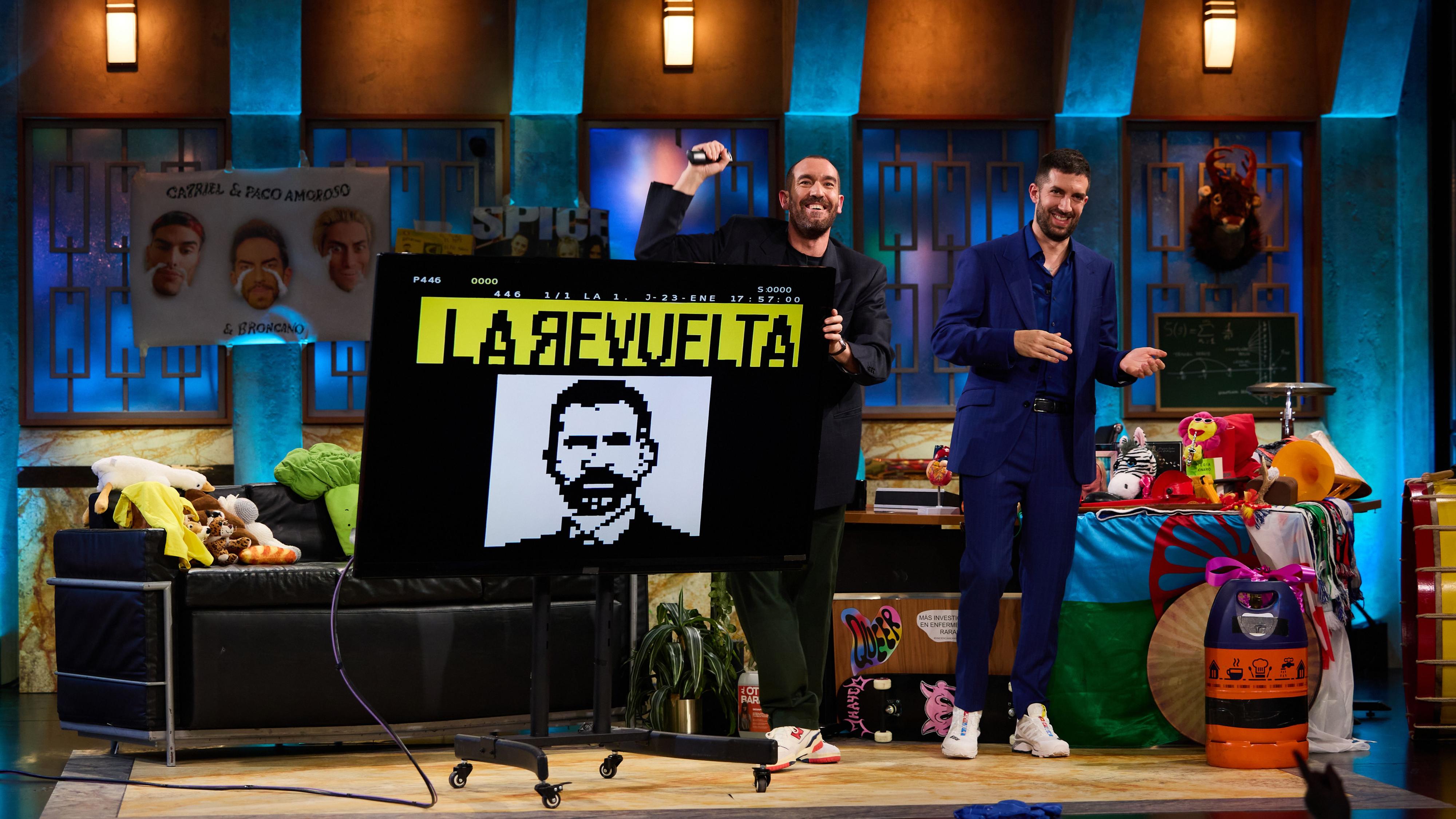La Revuelta le regala a Felipe VI un retrato en teletexto 23/1/25