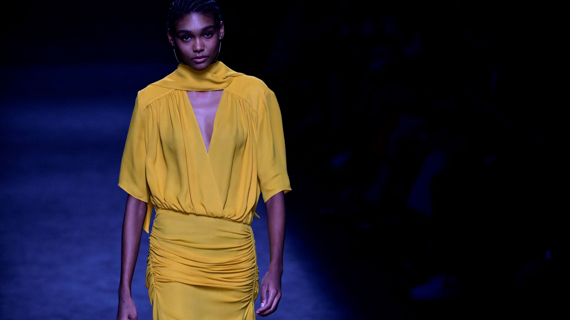 Roberto Torreta: moda de autor que empodera