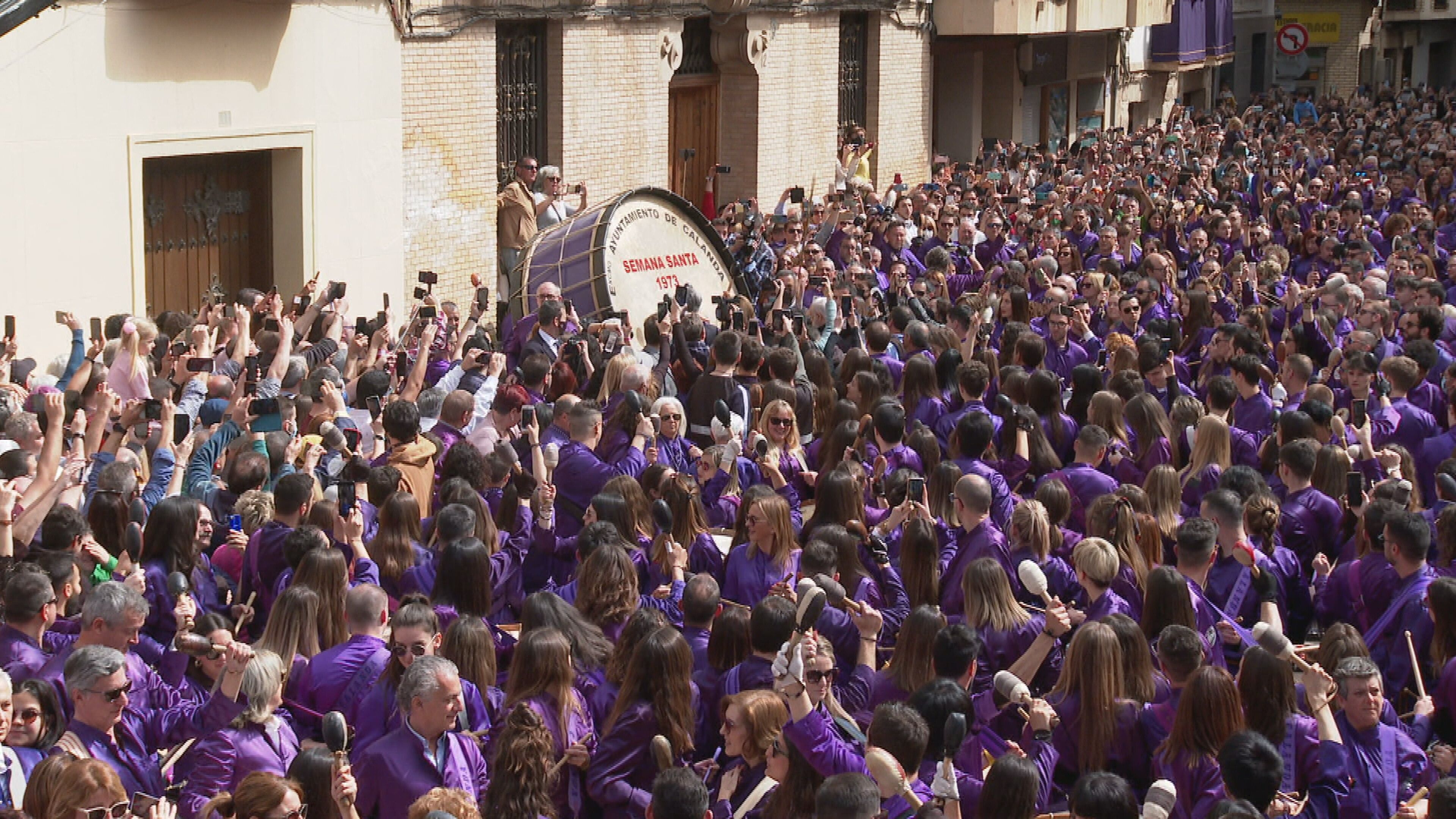 Rompida de la Hora de Calanda 2026 | Ver vídeo de la tamborrada