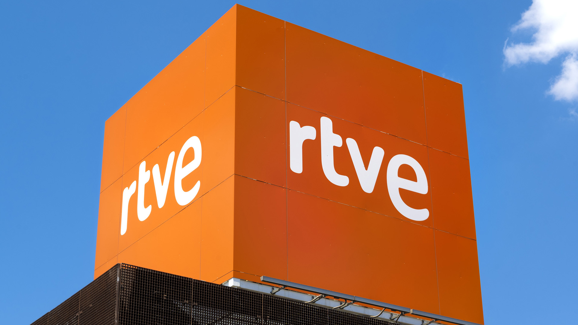 RTVE dona 47.500 euros de premios obtenidos