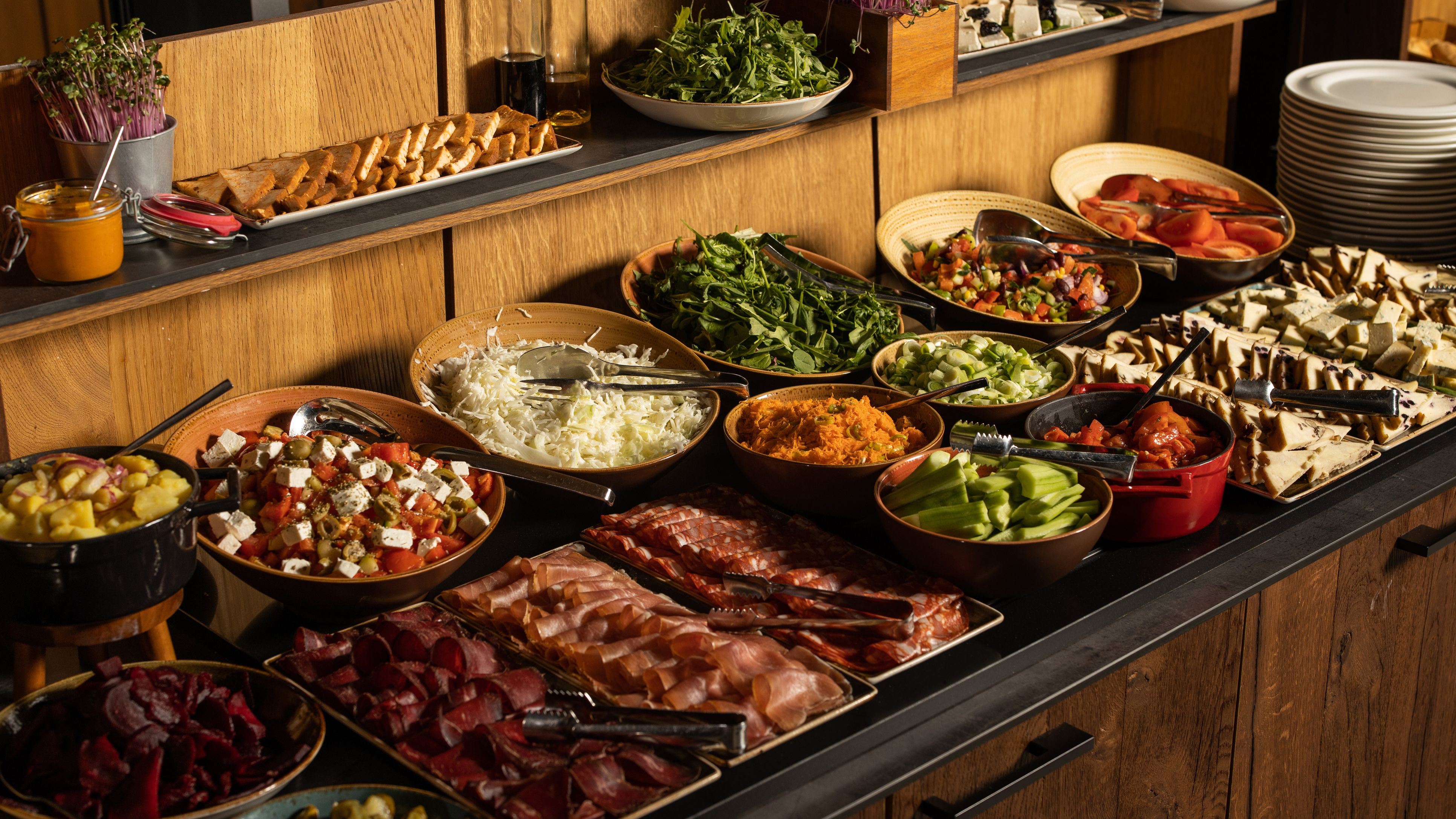 Salvar el mundo abre el apetito: estos son los platos favoritos de los ...