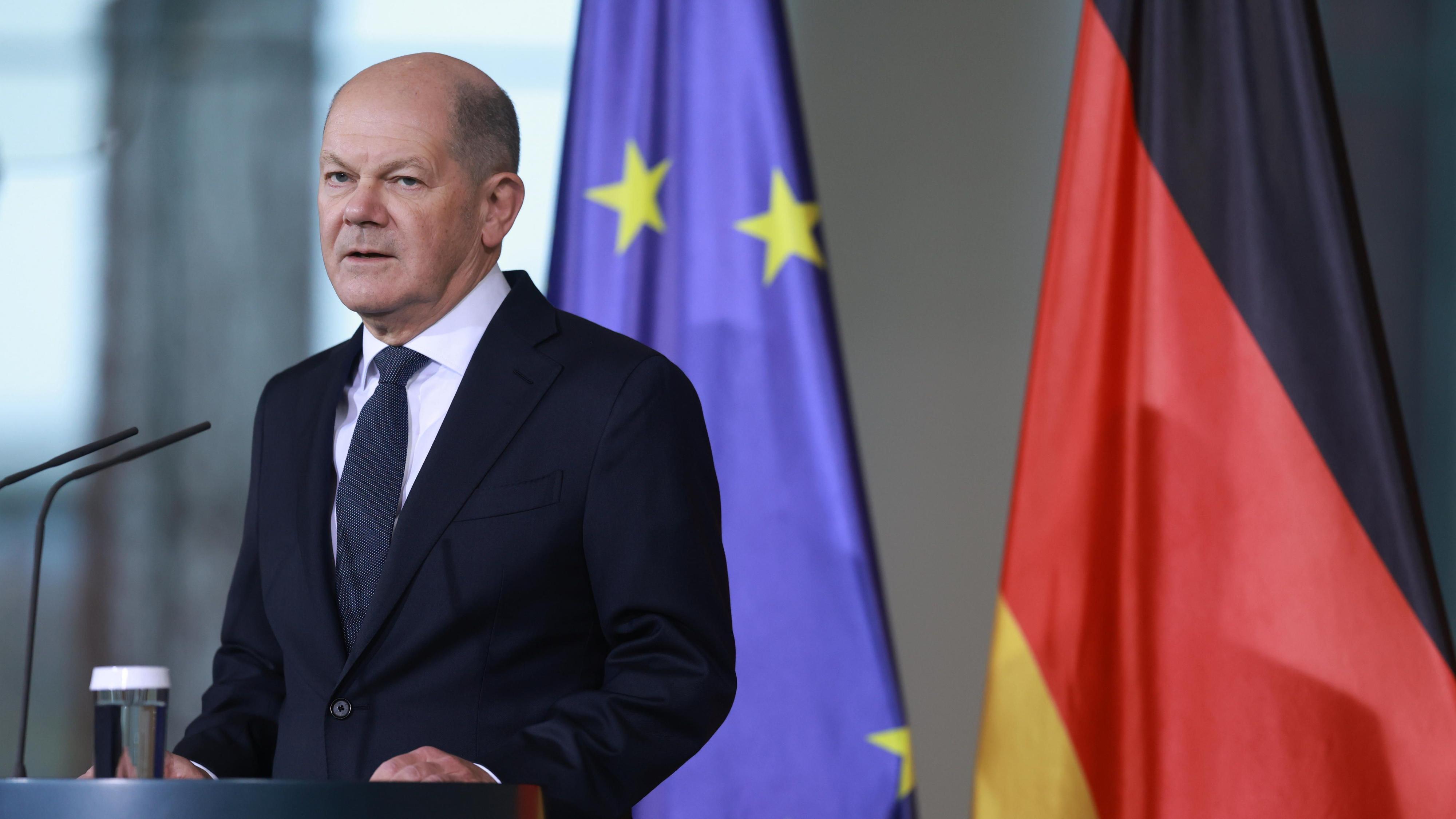 Scholz presenta la moción de confianza a su Gobierno