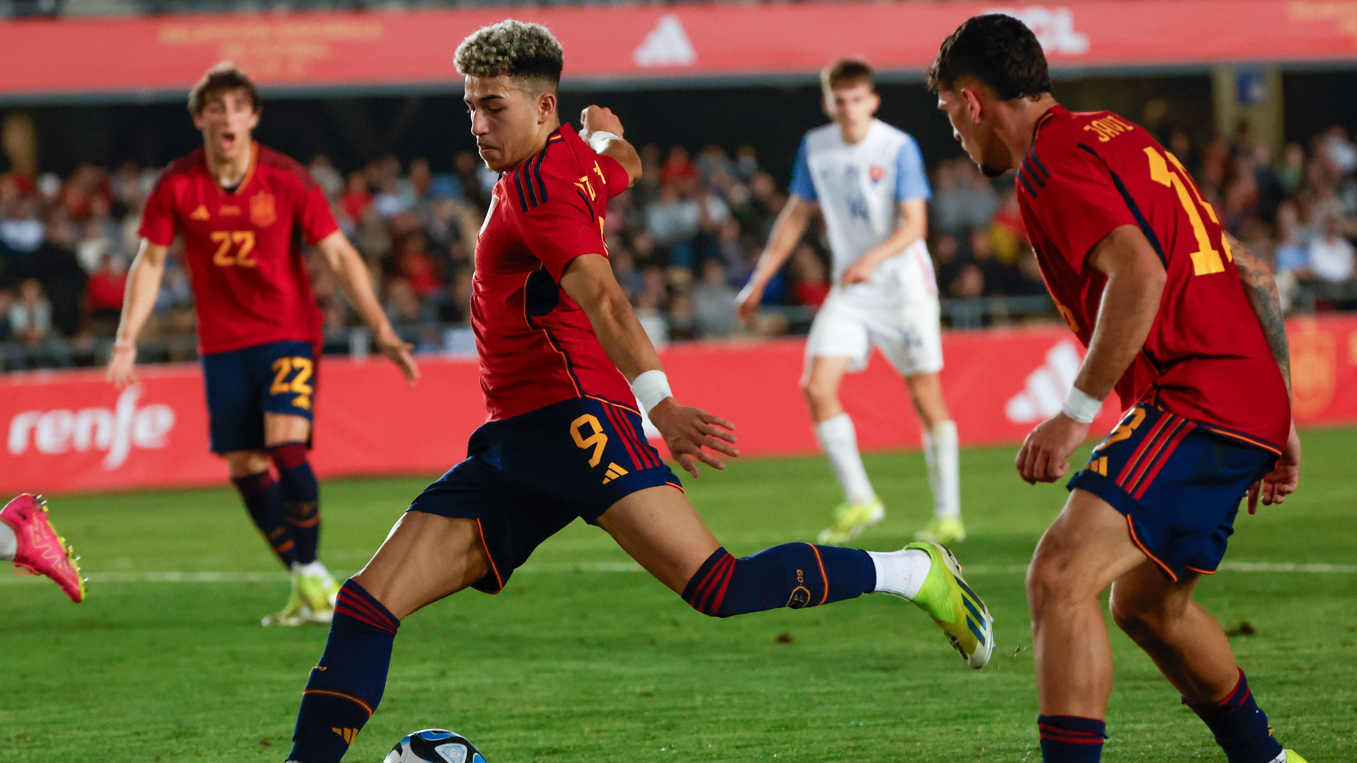 La 'Rojita' busca ante Bélgica una victoria para afianzarse en el liderato