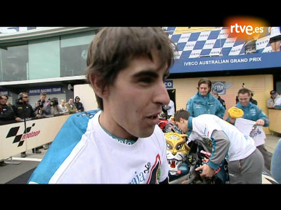 Simón: "Me cuesta explicar lo que he sentido al atravesar la línea de meta"