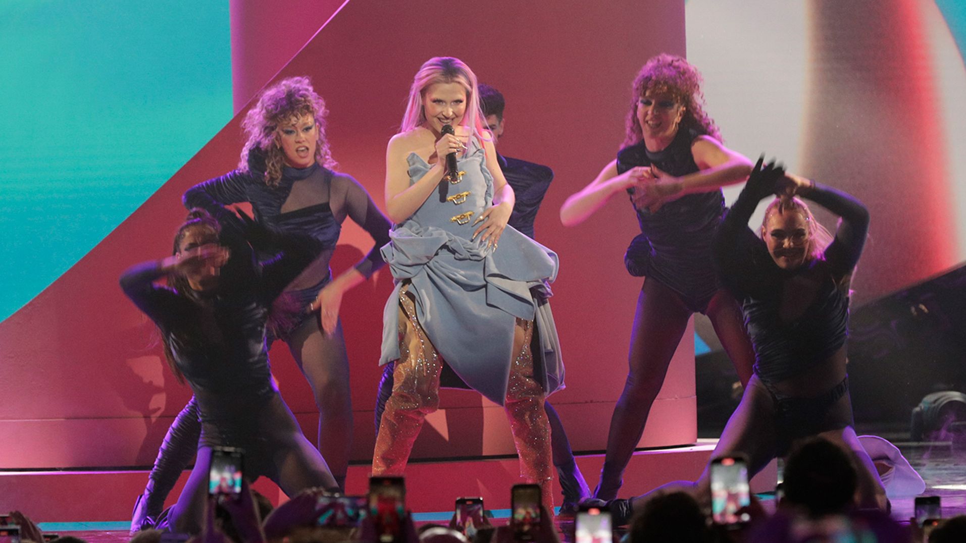 Benidorm Fest 2024 | Sofia Coll, la cantant catalana cap a la final