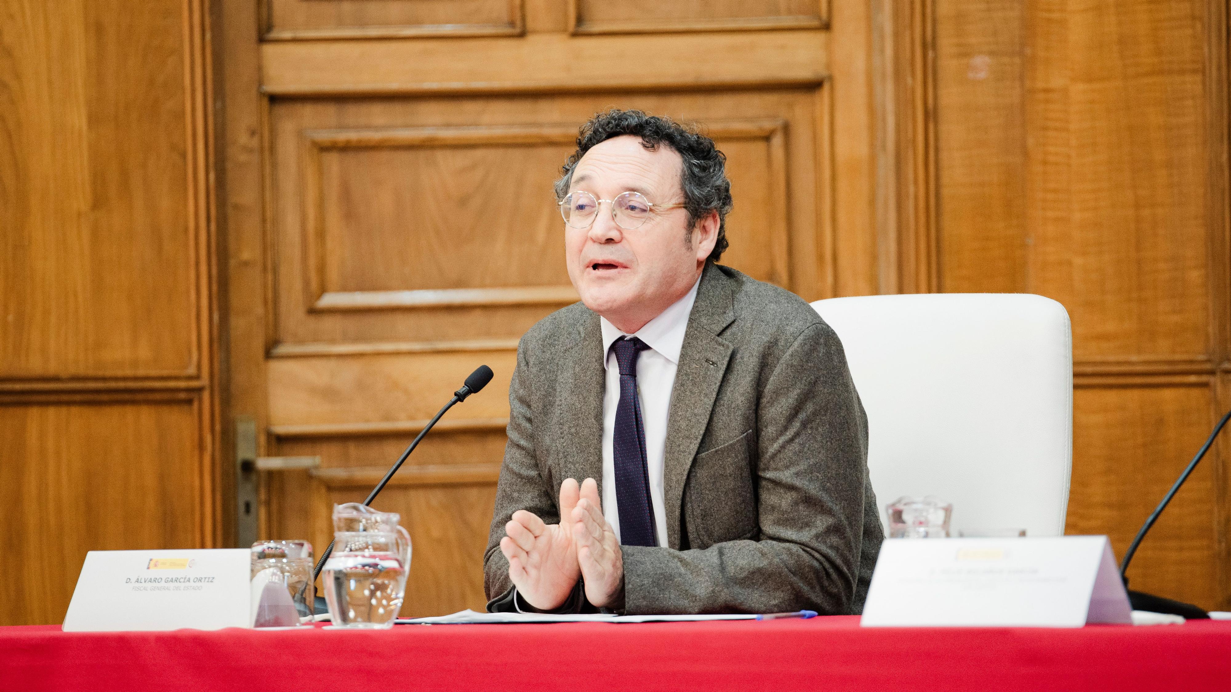 Un tercio de la cúpula fiscal pide por carta la dimisión del fiscal general