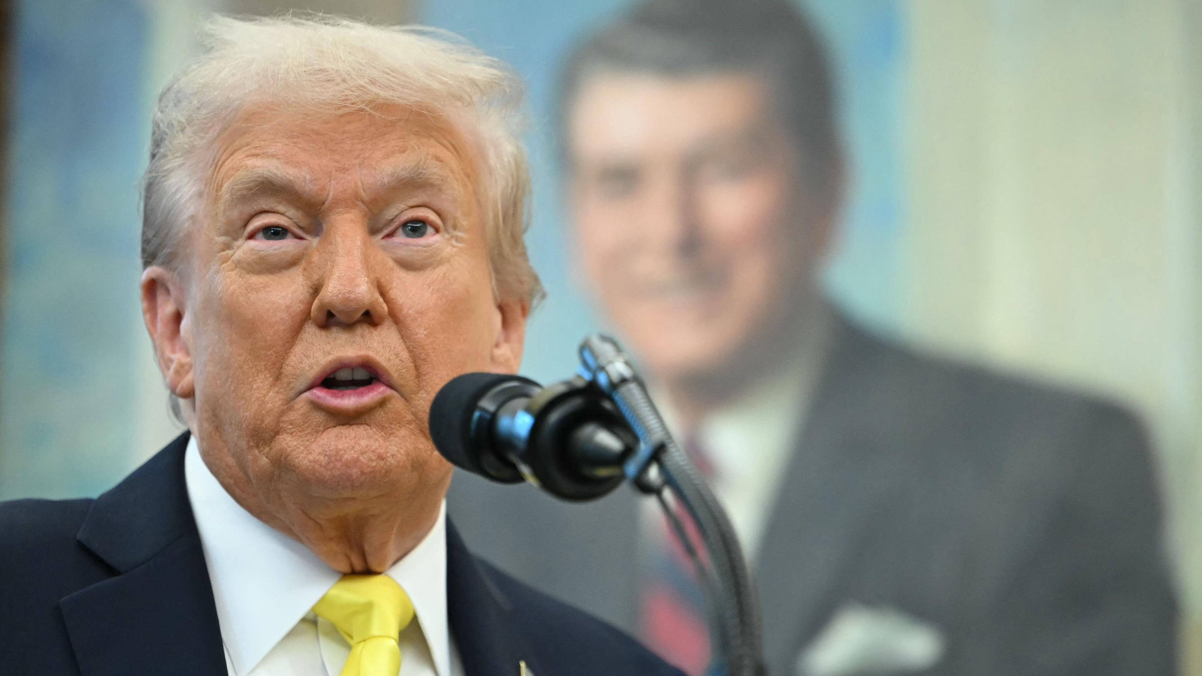 Trump confirma que autorizó a la CIA operaciones en Venezuela