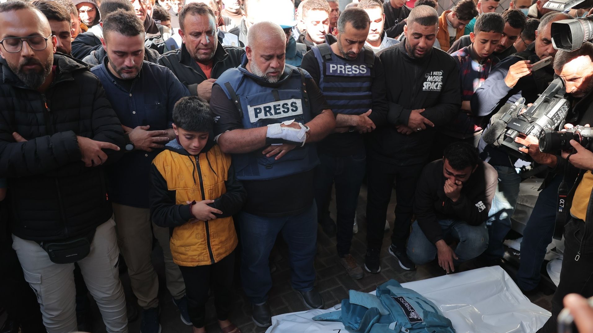 Quién es Wael al Dahdouh, el icono de la prensa en Gaza