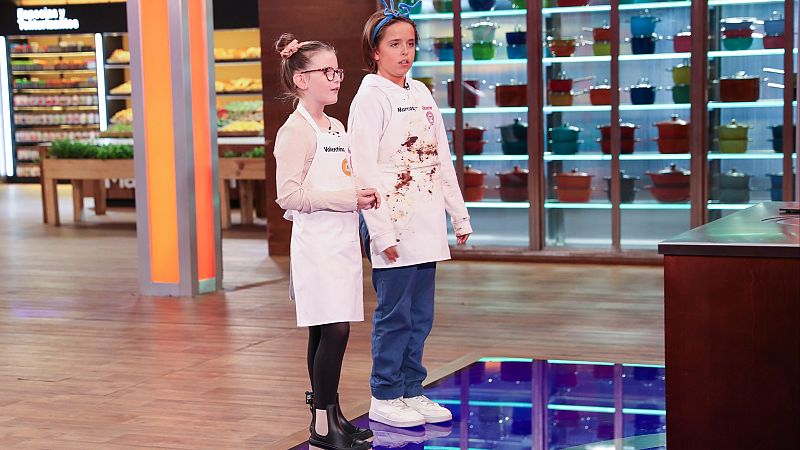 MasterChef Junior 11 | La exhibición de Sophie con telas aéreas