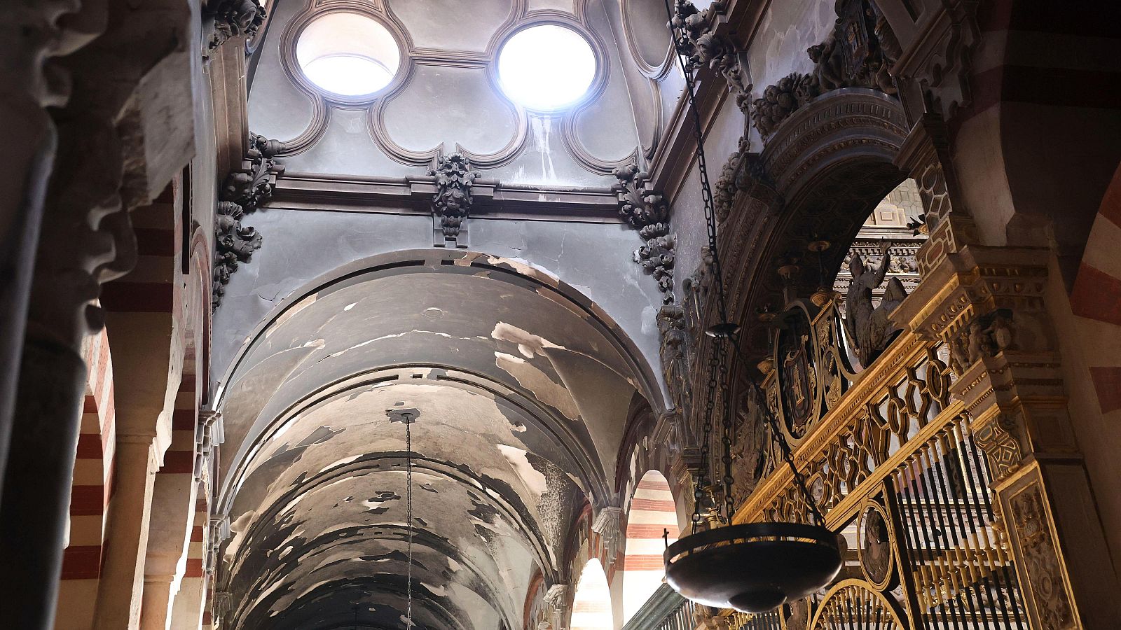 Así fue el incendio en la Mezquita-Catedral de Córdoba